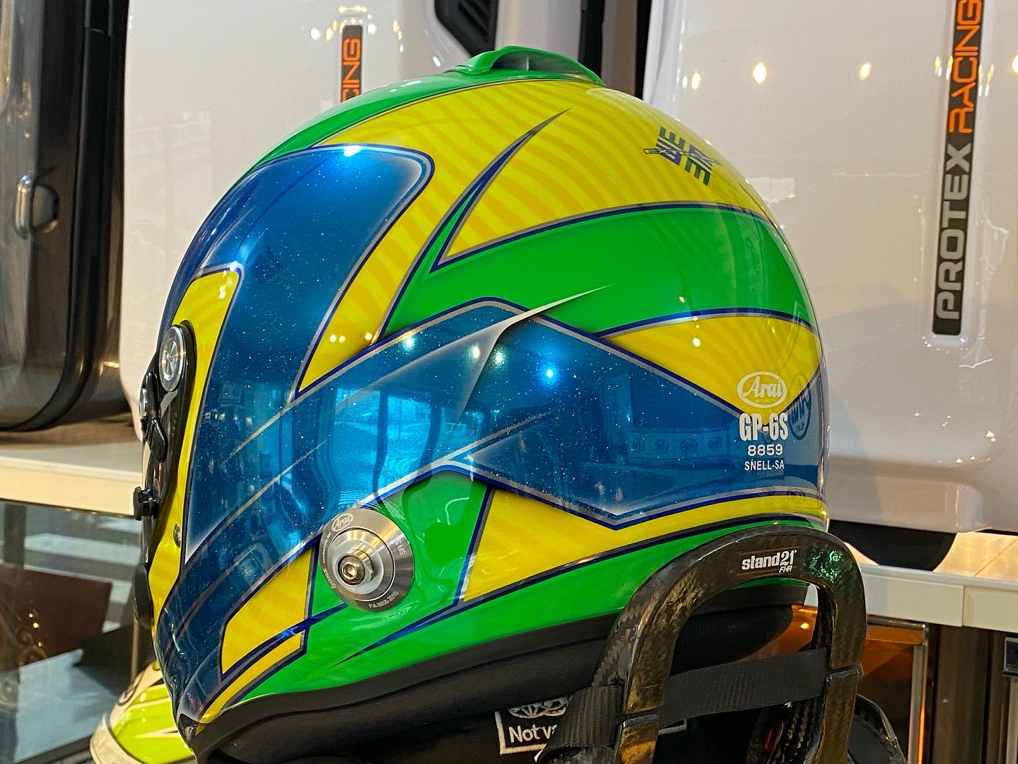 アライペイントヘルメット《Brazil color》 ｜ Helmet Paint TOKYO - ヘルメットペイント東京