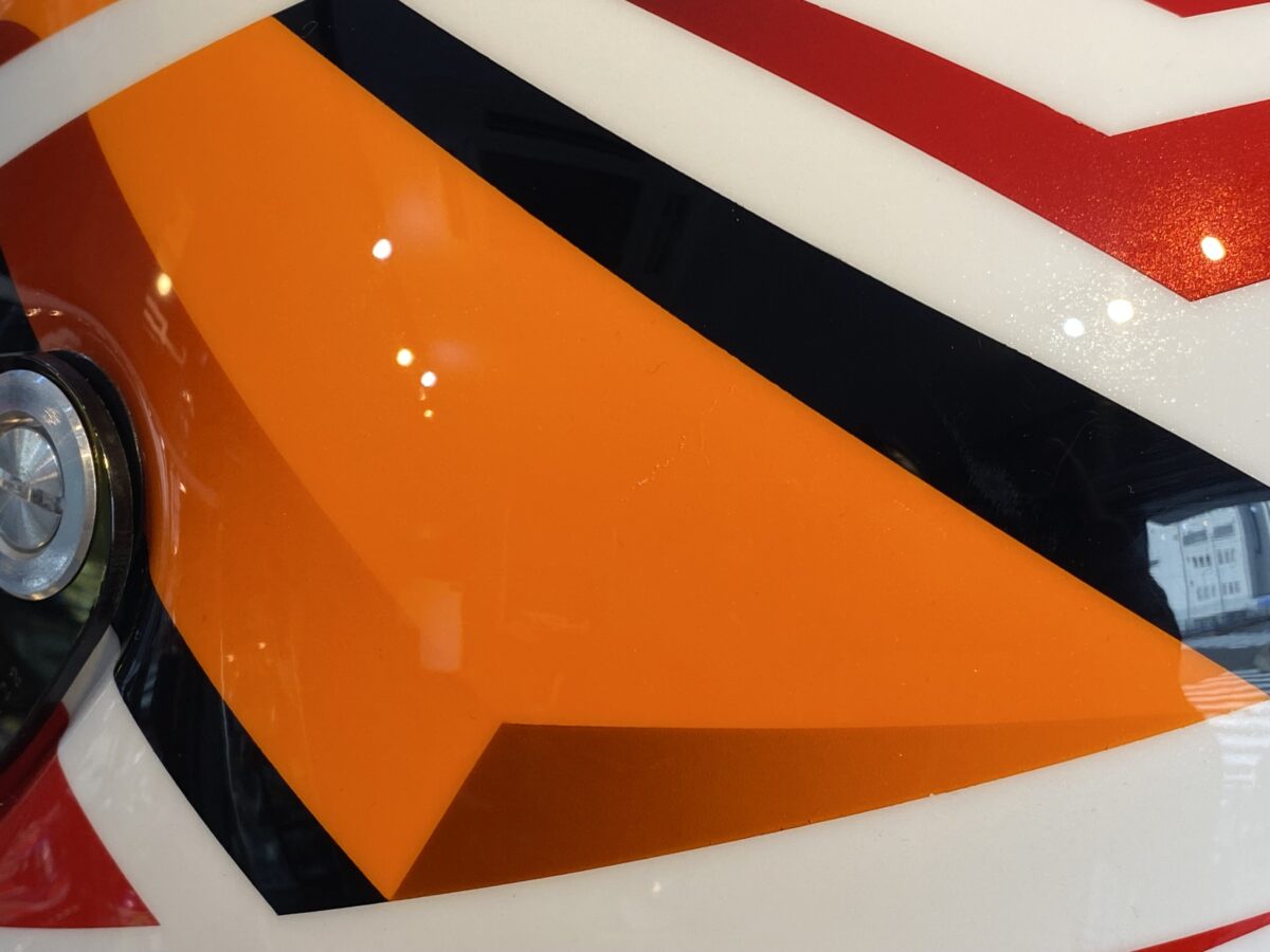 ヘルメット ペイント アライ 四輪 《HPTオリジナル red gradation》 ｜ Helmet Paint TOKYO - ヘルメット ...