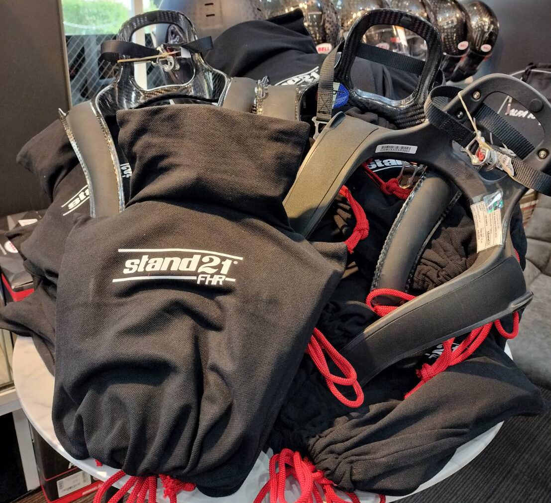 HANS (FHR) 入荷しました!! ｜ Helmet Paint TOKYO - ヘルメットペイント東京